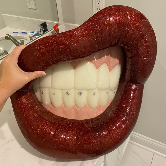 Art | Lip Sculpture Famous Rate Colin Christian | Poshmark